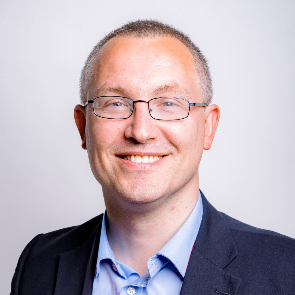 Prof. James Chalmers, MBChB, Ph.D. – AATec Medical